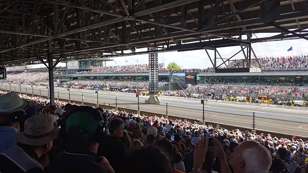 Start of the 100th running of the Indy 500 - YouTube