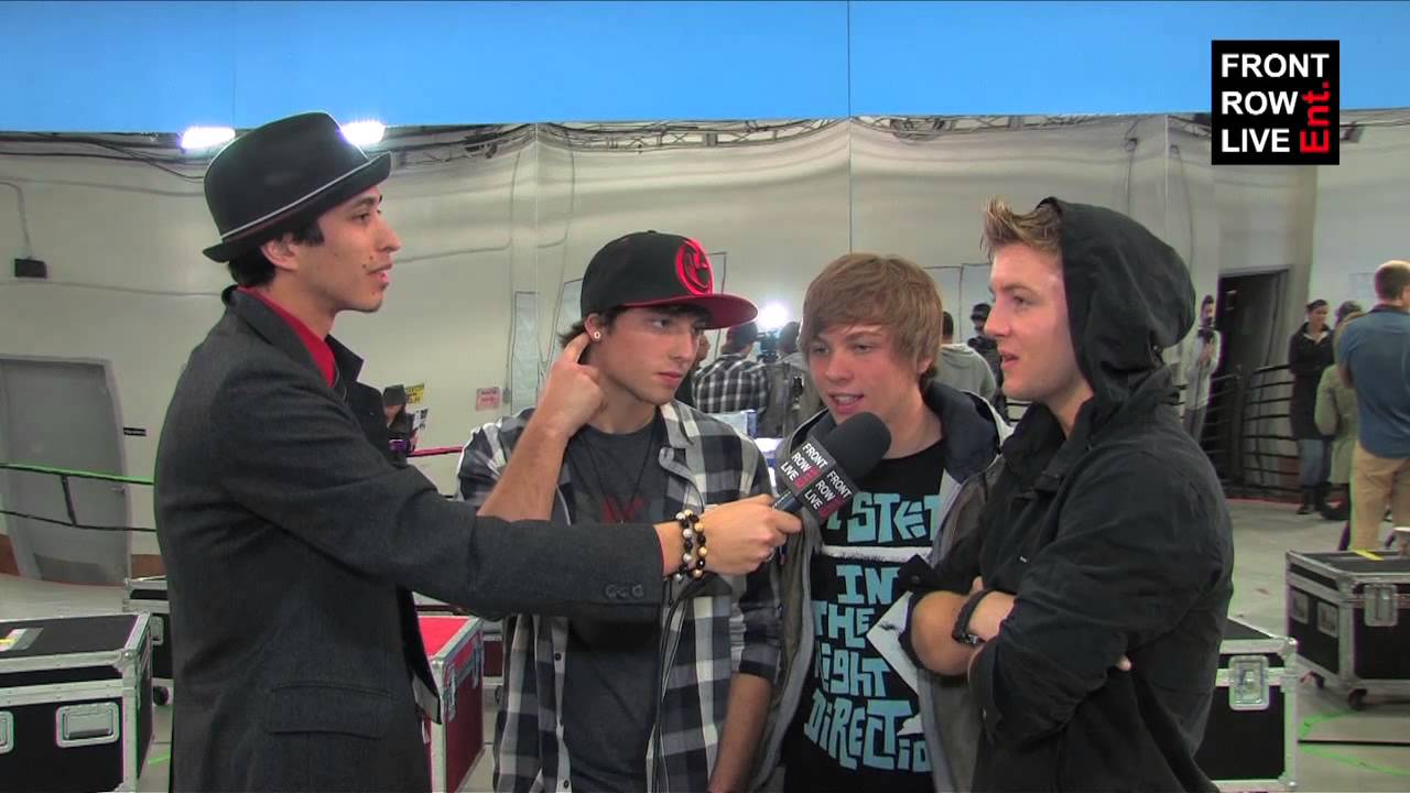 Emblem3 interview w/ @RobertHerrera3 - YouTube