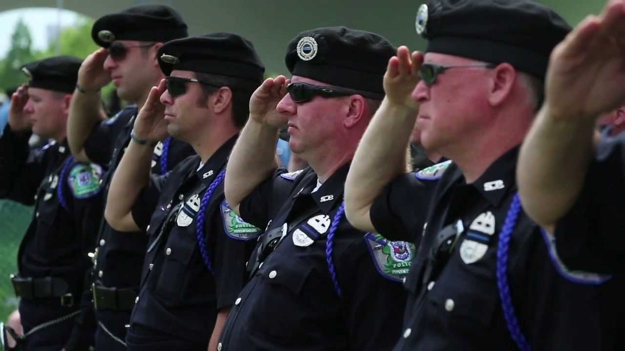 Seattle Police Pipes & Drums Visit Washington DC - YouTube