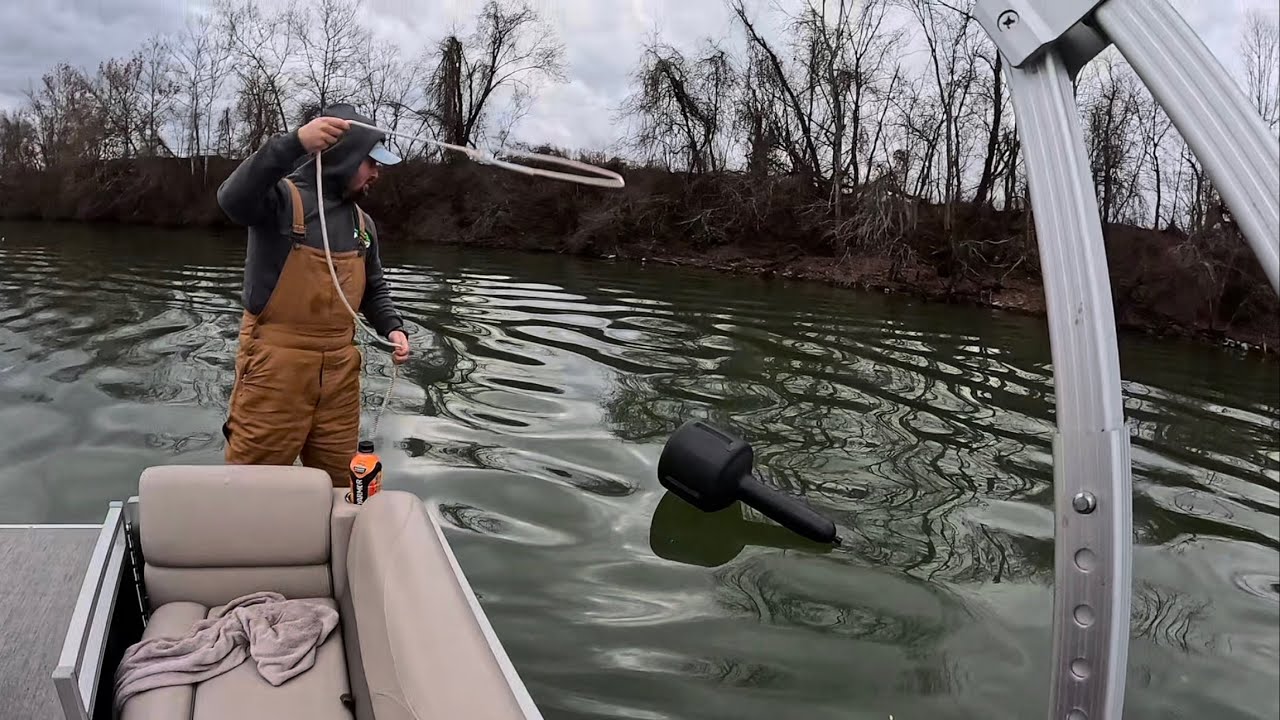 Father-son challenge! Who can catch the biggest catfish?!? - YouTube