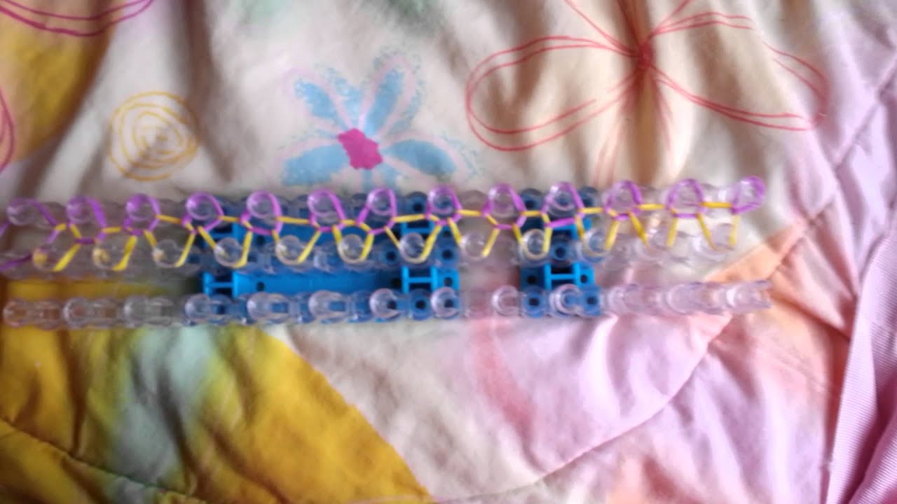 How to make a single chain on a rainbow loom - YouTube