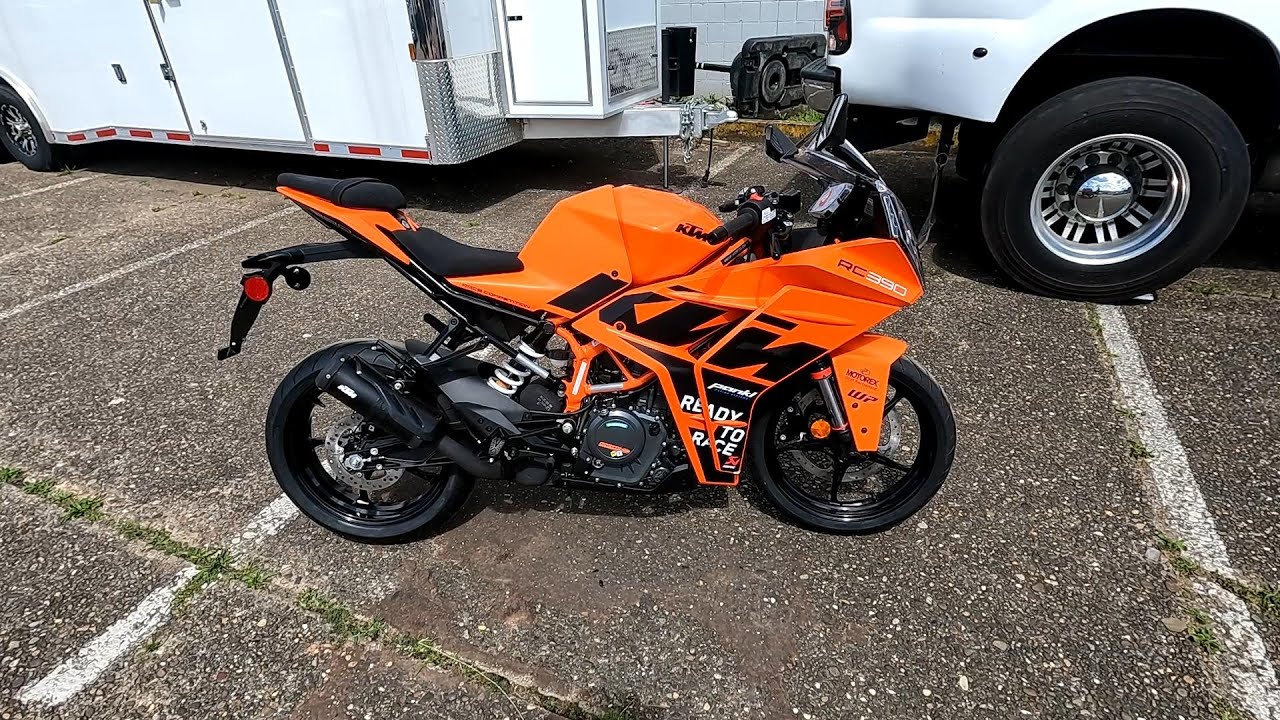 2023 KTM RC 390 - Best Beginner Sport Bike! - YouTube