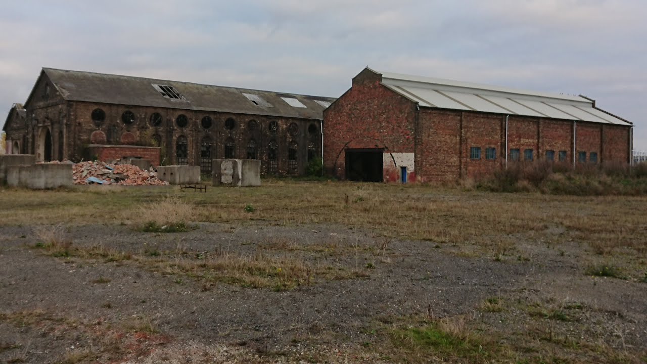 Middlesbrough Warehouse And Transporter Bridge - YouTube