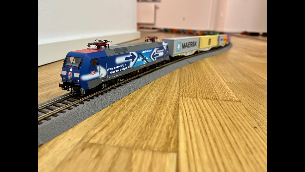 Class 152 TFG with Container Train I Br 152 TFG mit Containerzug I ...