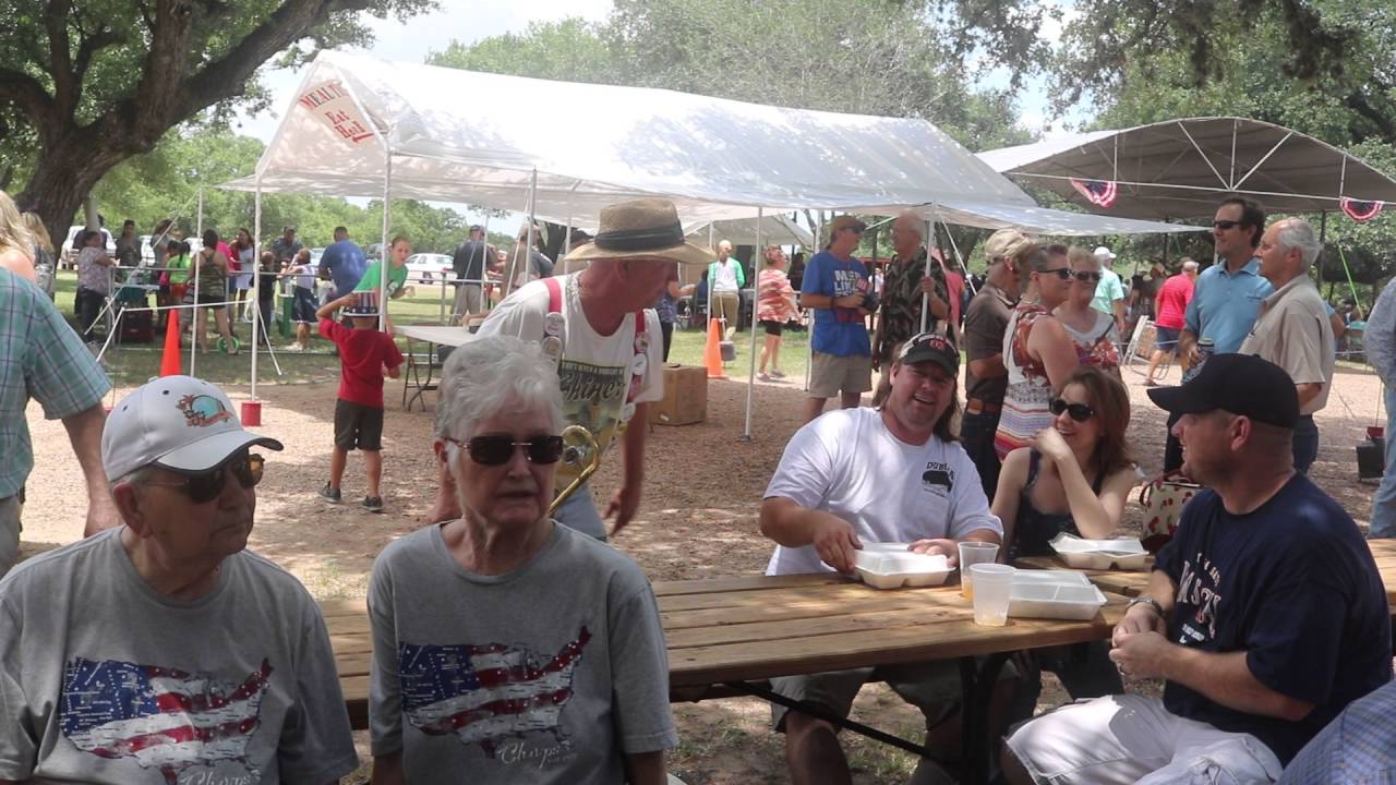 Shiner Hobo Band having fun in Dubina, Texas, July 3, 2016. - YouTube