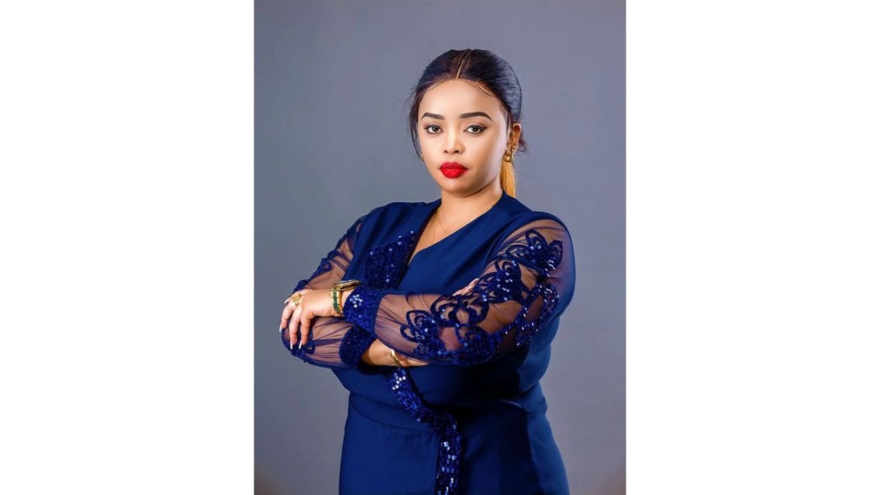 REV LUCY NATASHA'S GORGEOUS FASHION SENSE AND STYLE - YouTube