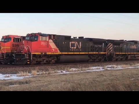 Amazing action on the BNSF Moorhead Subdivision. 200 Subscriber special ...