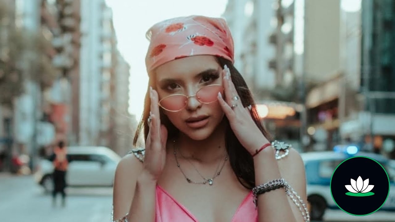 VIYI - Reencuentro (Video Oficial) - YouTube