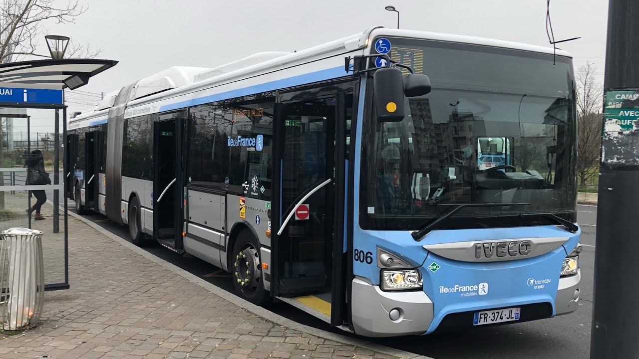 Iveco urbamway 18 gnv TRANSDEV strav ligne j1 - YouTube