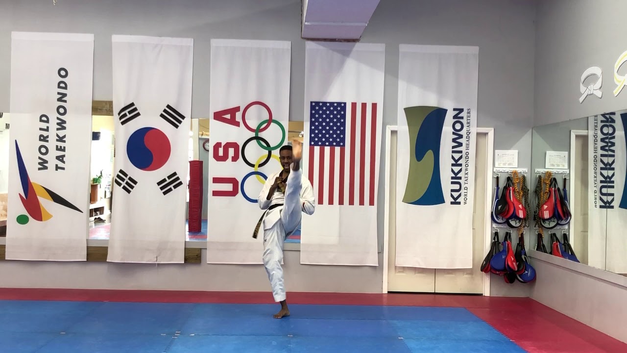 Little Dragons, Blue Belt , Kick - YouTube