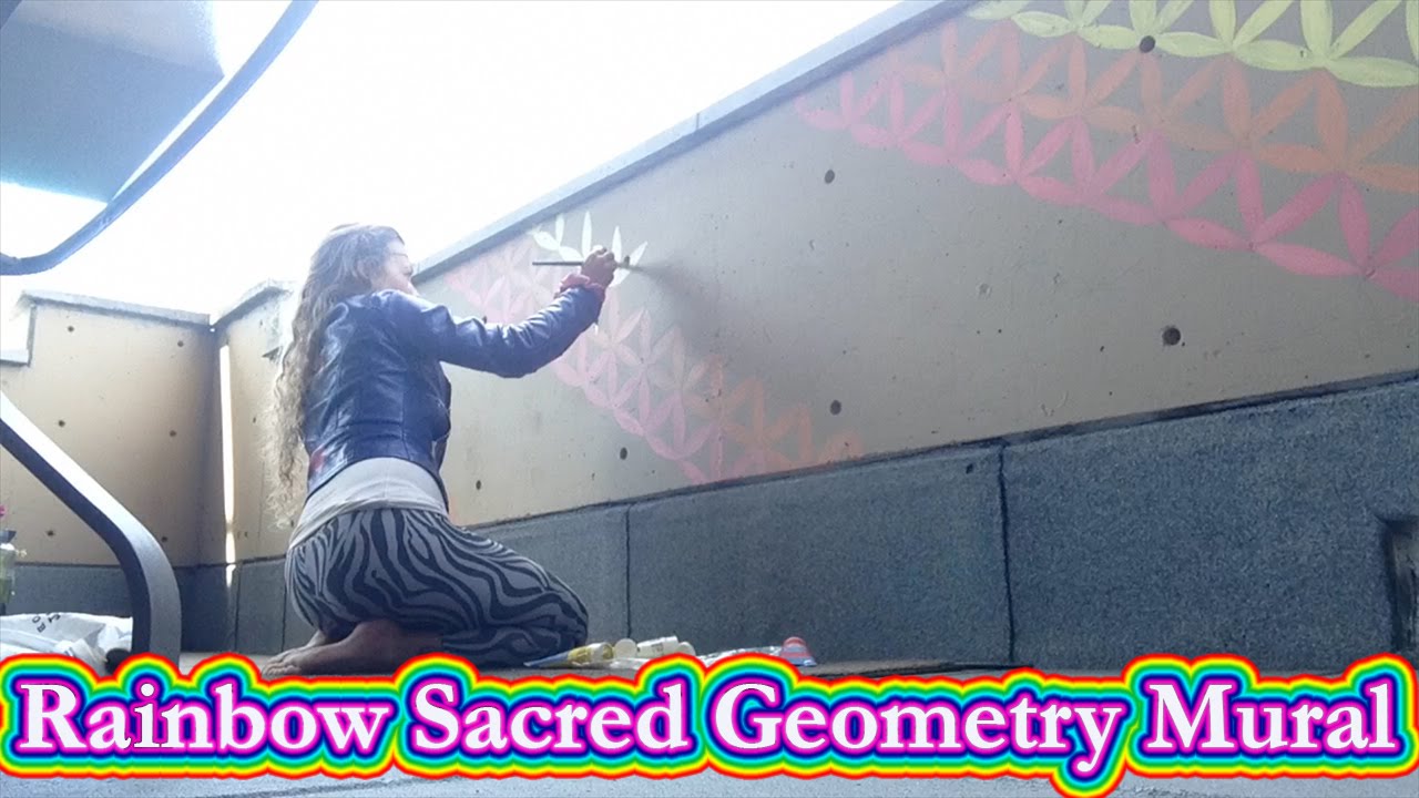 Rainbow Sacred Geometry Mural Time-lapse By Francesca Love Artist 🌈💖 ...