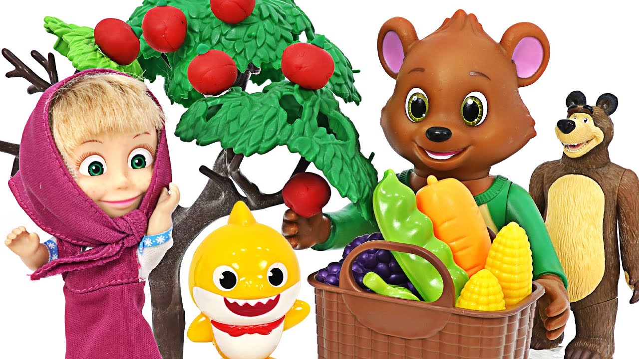 A delicious Apple has opened on the tree! Masha and the Bear, Baby ...