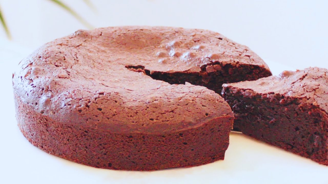 French Chocolate Cake Recipe | Gâteau Au Chocolat, Classic Chocolate ...