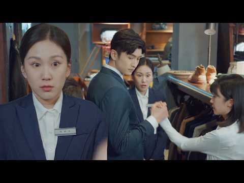 👸【MOVIE】女孩被服務生嫌棄窮酸，卻不知她竟是霸總女友，他牽起她的手，服務生嚇傻了 #好看中国电视剧 #爱情