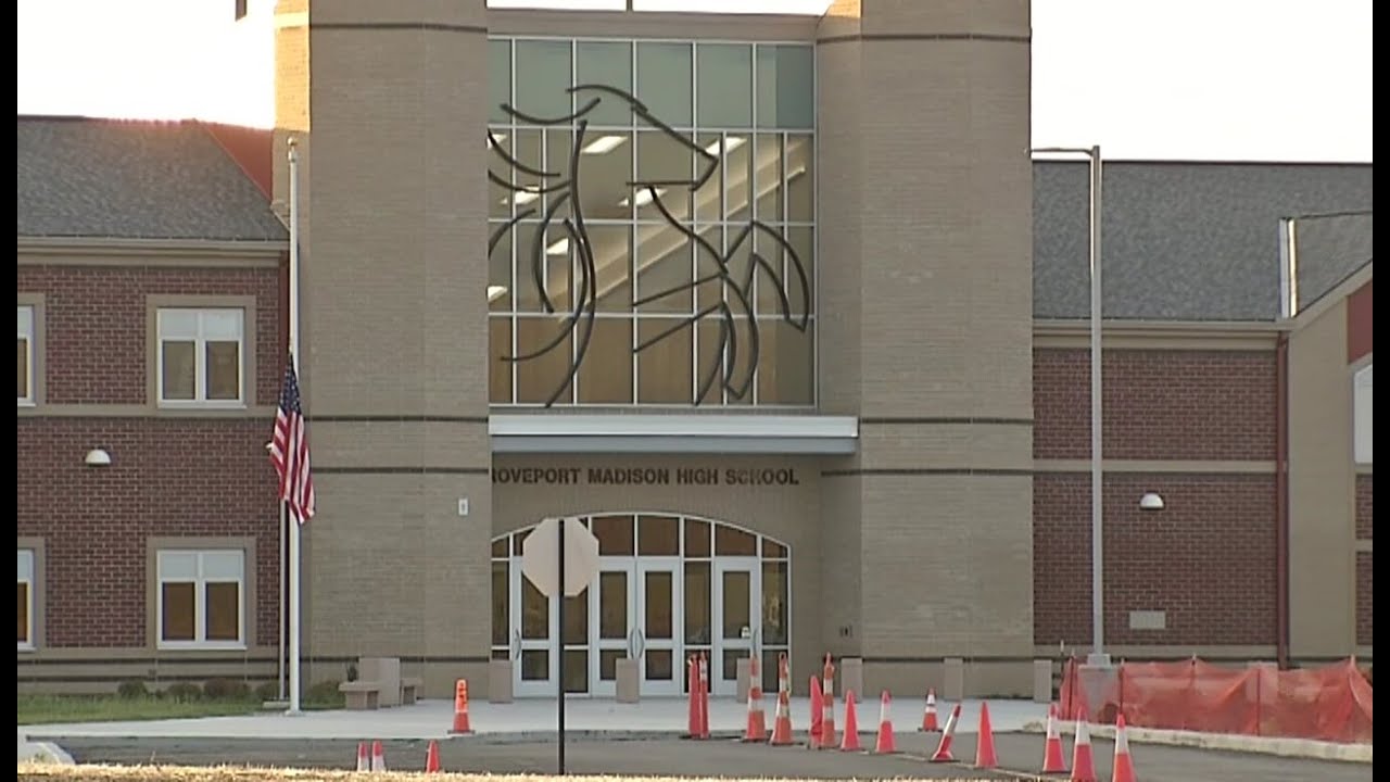Additional security on-hand at Groveport Madison High school - YouTube