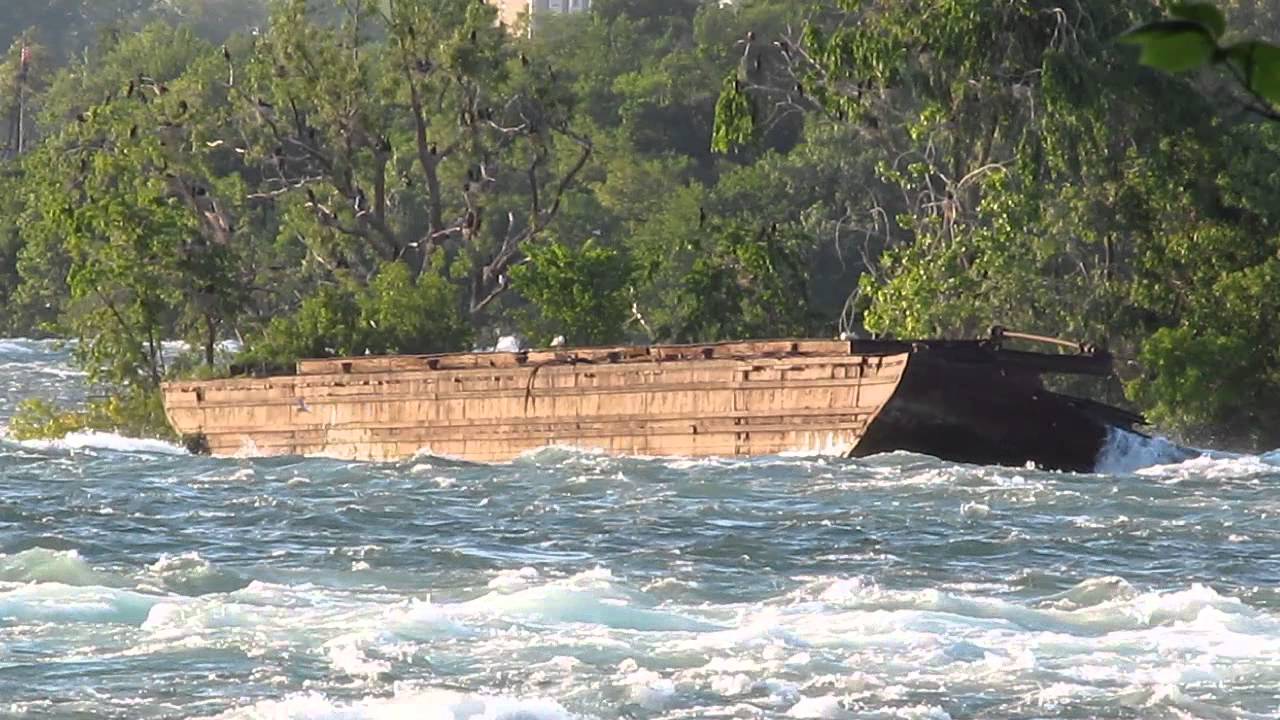 Stranded Scow Niagara Falls Canada - YouTube
