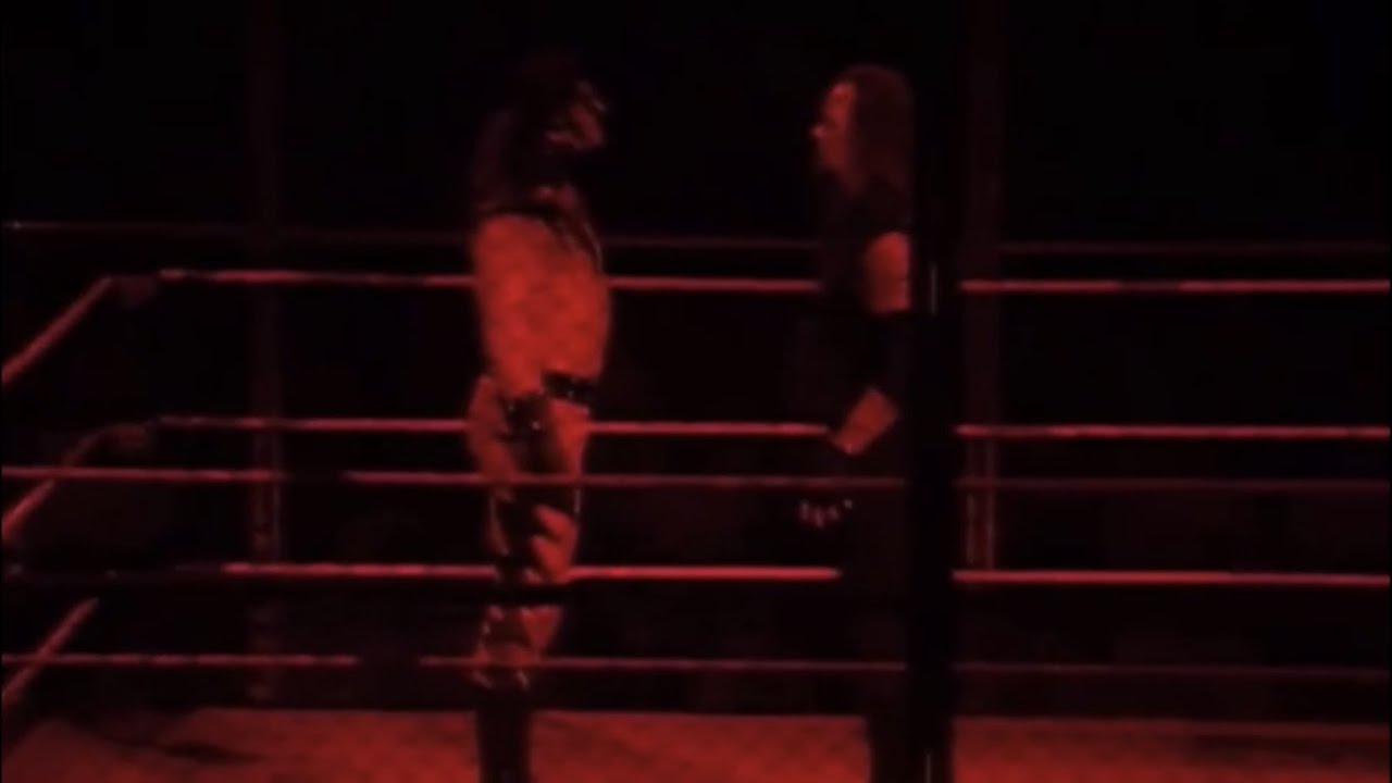 Kane’s WWE Debut (1997) - YouTube