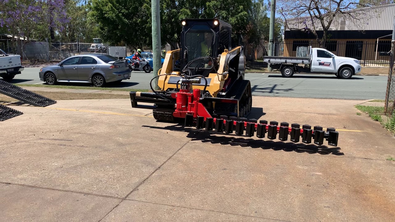 HYDRAPOWER SSU1800 HST DEBRIS SCRAPER/UNDER CONVEYOR CLEANER - YouTube