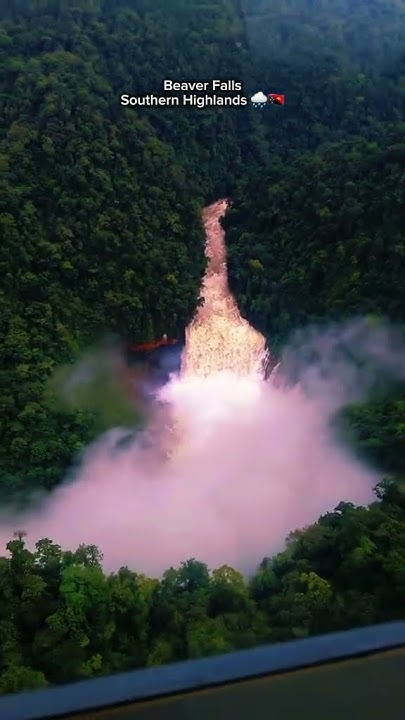 Papua New Guinea land of the unexpected - YouTube