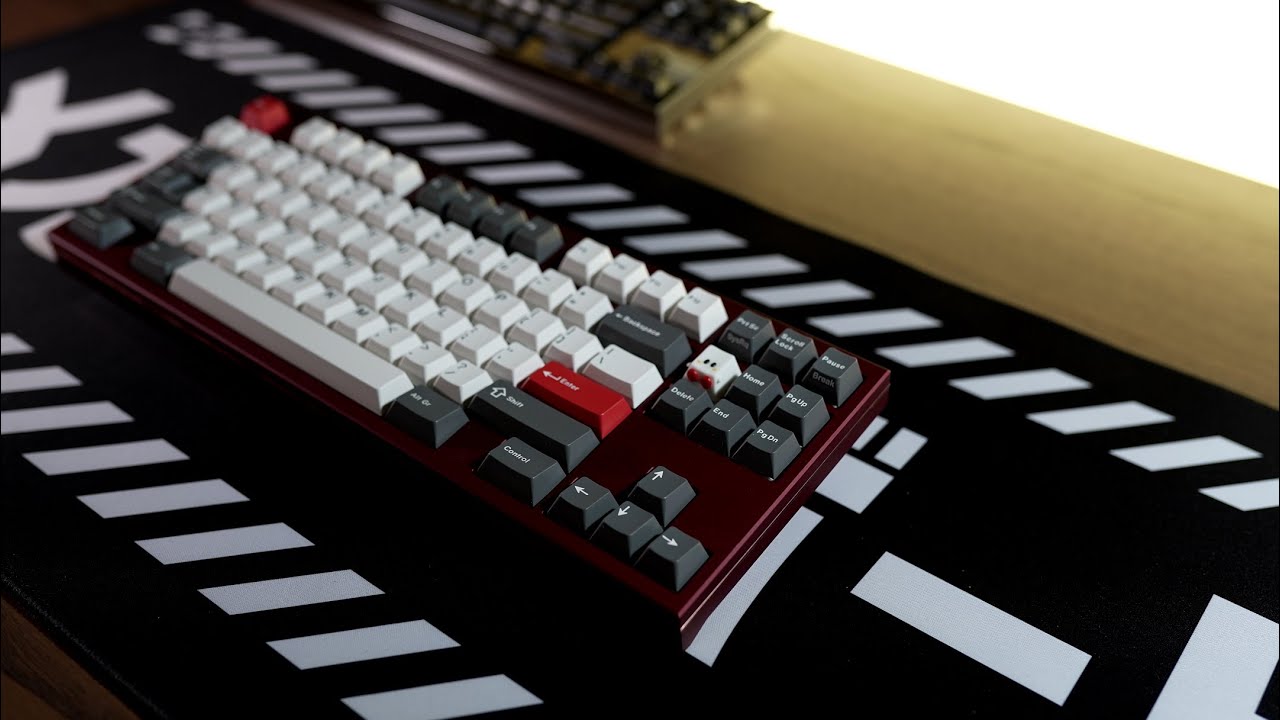 Serratus with lubed Everglide Dark Jade Black Switches - YouTube