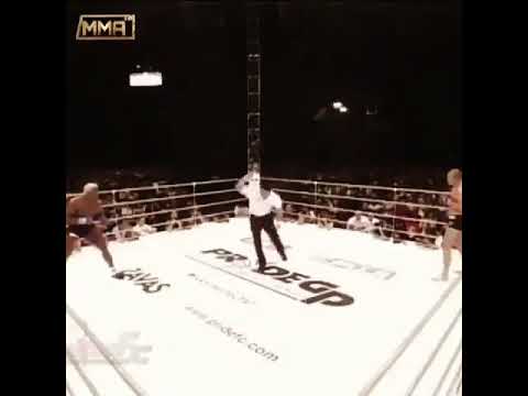 MMA QAN QANA DÖYÜŞ !!! ( üreyi zeyif olan baxmasın )