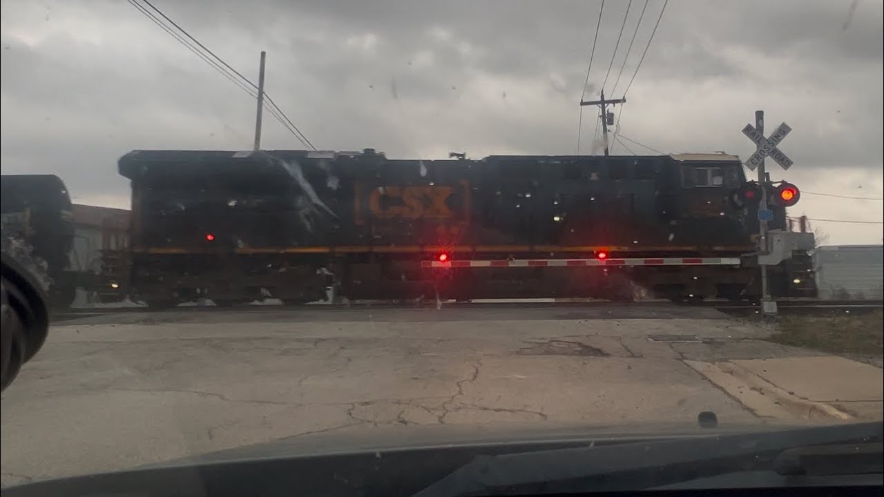CSX ET44AH 3391, CSX ES44AH 3235 DPU westbound Indy sub Union City ...
