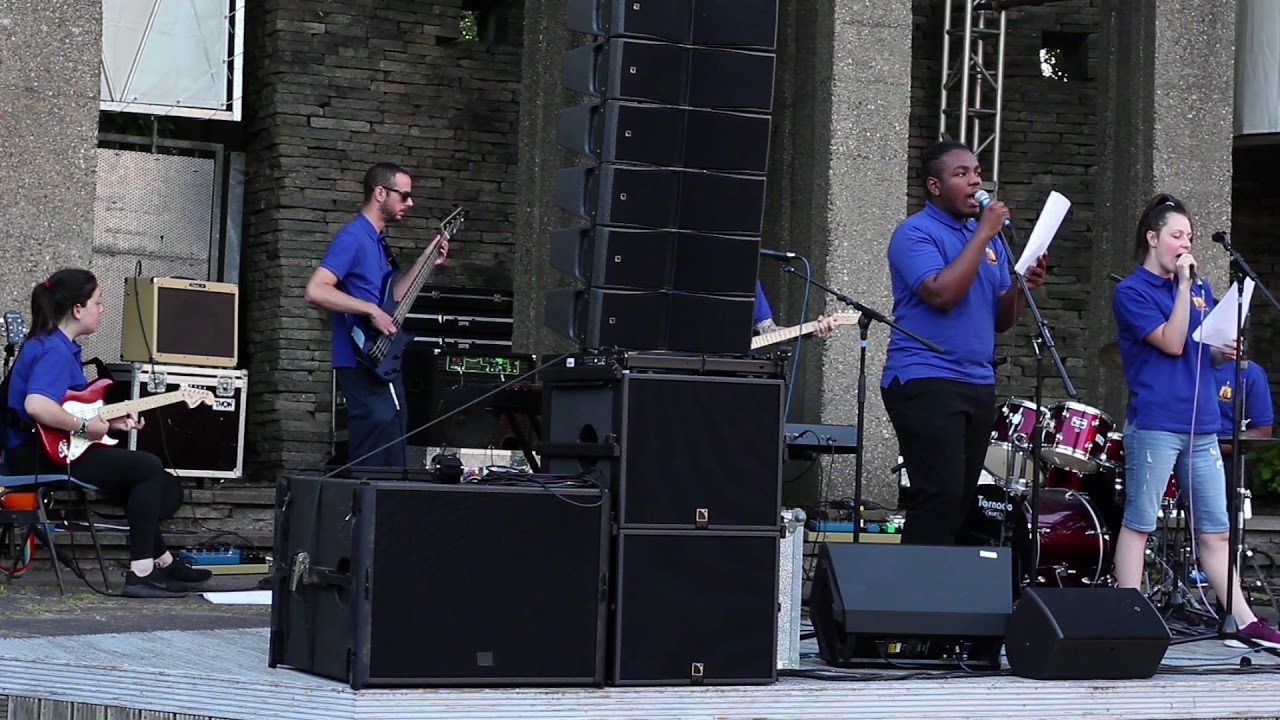 Staying Together as a Team - YouTube