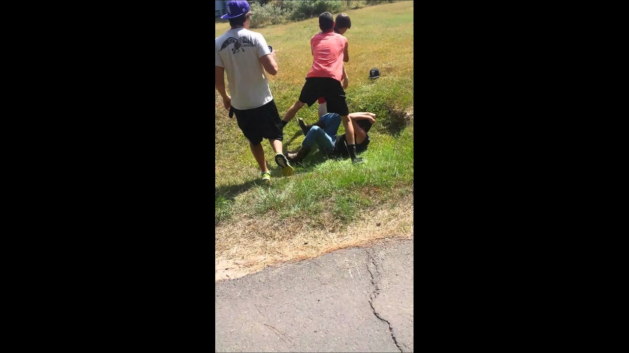 Badass front field fight! - YouTube