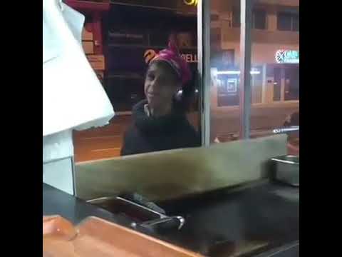 #Bornovali #ayse #duğunum #var #benim #anlamiyonmu