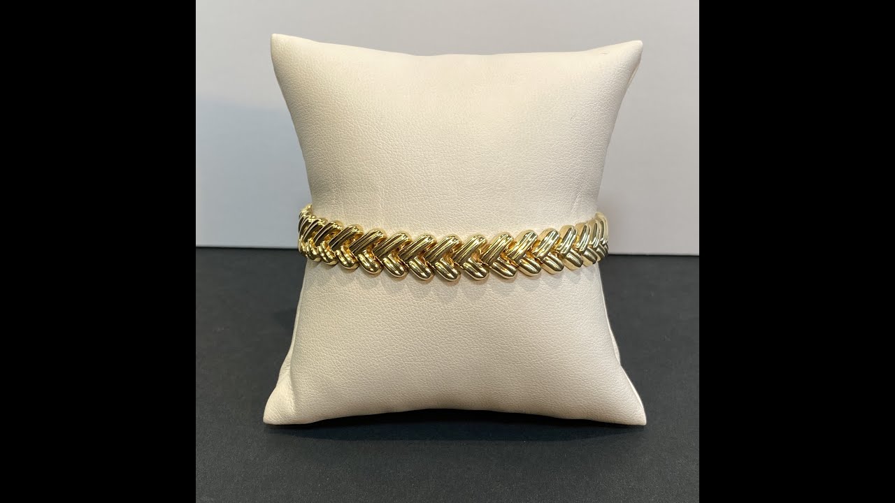 18K Yellow Gold V Link Bracelet - YouTube
