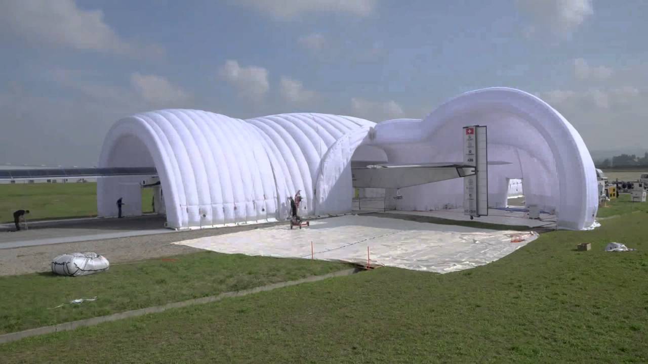 MOBILE HANGAR SOLAR IMPULSE - YouTube