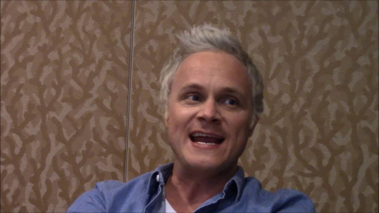 iZombie - David Anders Interview, Season 3 (Comic Con) - YouTube