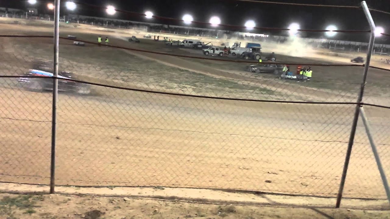 Renmark Speedway, Wingless sprints, Easter Trail. 2014 - YouTube