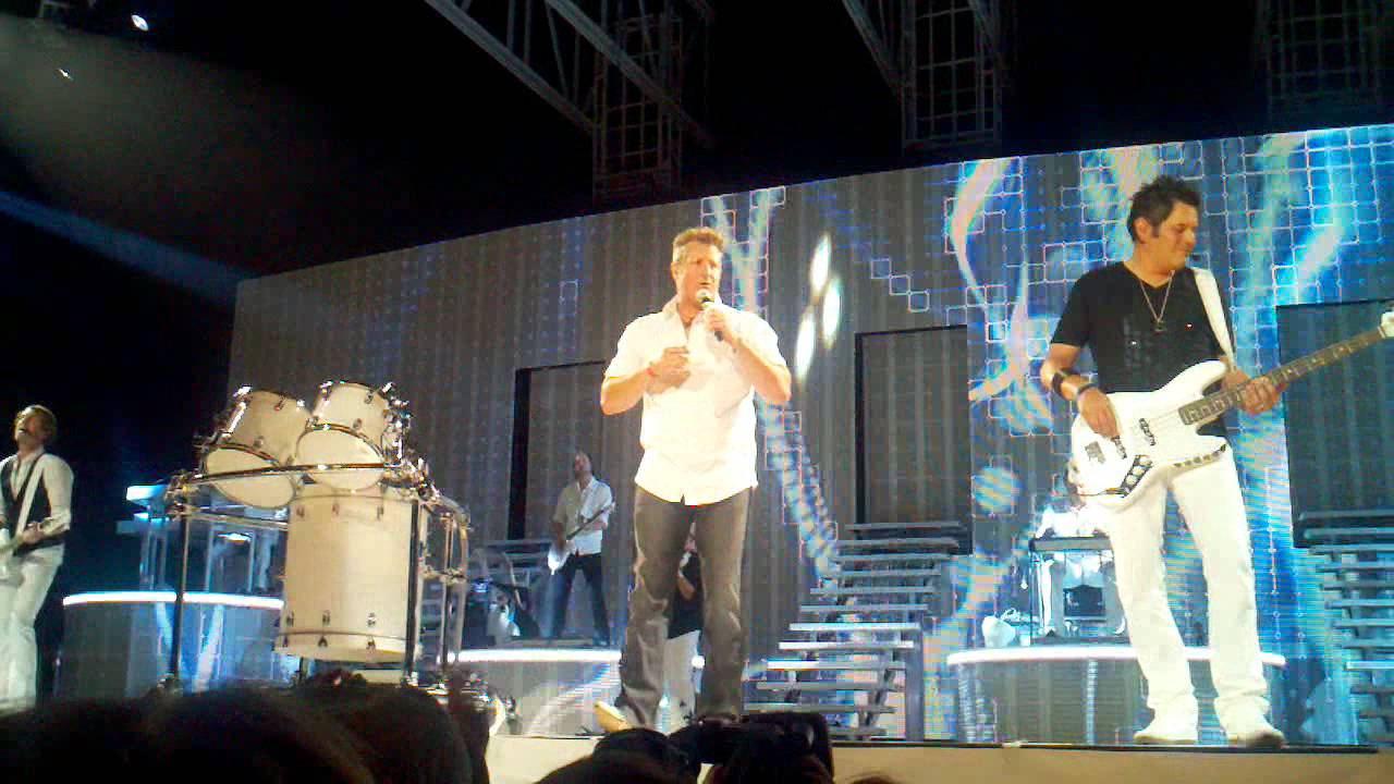 Rascal Flatts Flattsfest 6-18-2011 Opening and Why Wait - YouTube