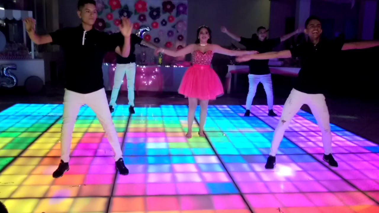 El mejor baile Sorpresa de 15 años "Karo" Popurri (Agency L'mentriX) - YouTube