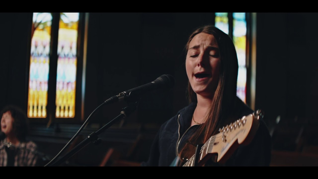 Katie Pruitt - Out Of The Blue (Fender Sessions) - YouTube