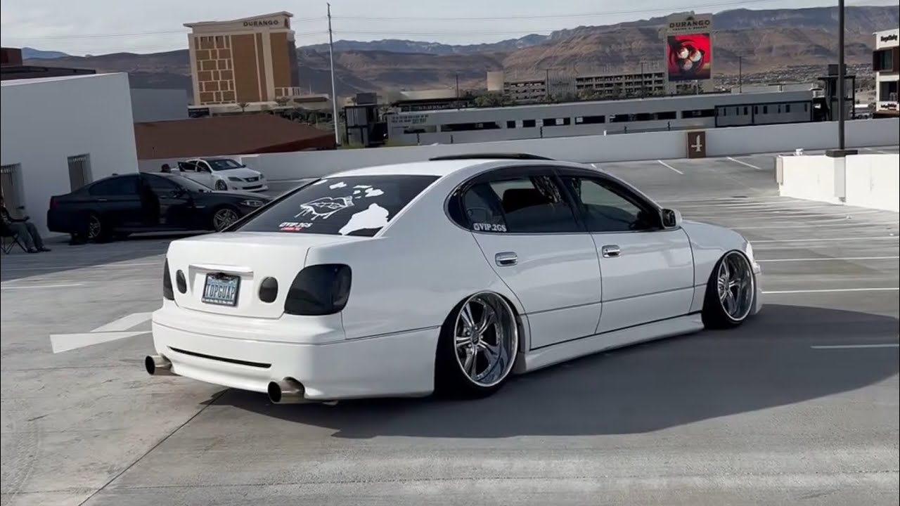THIS VIP GS300 HAS A FISH POND (VLOG #12) - YouTube