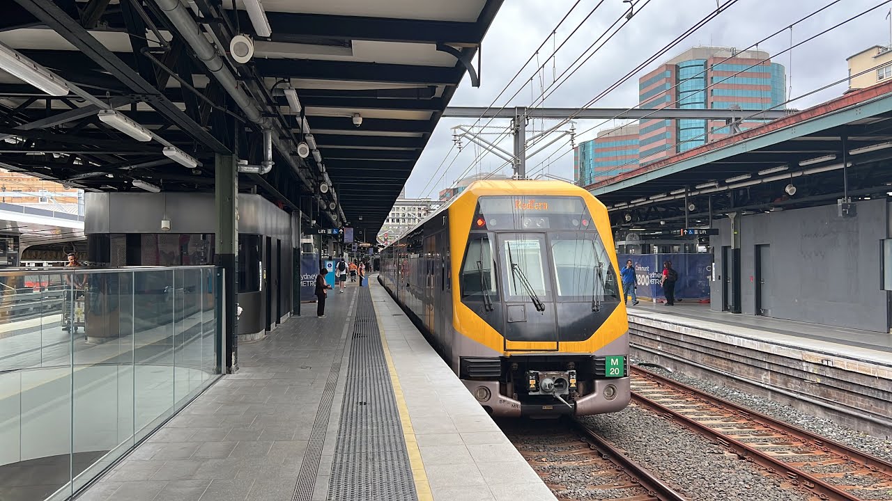 Sydney Trains: M25 + M20 and A59 at Central - YouTube
