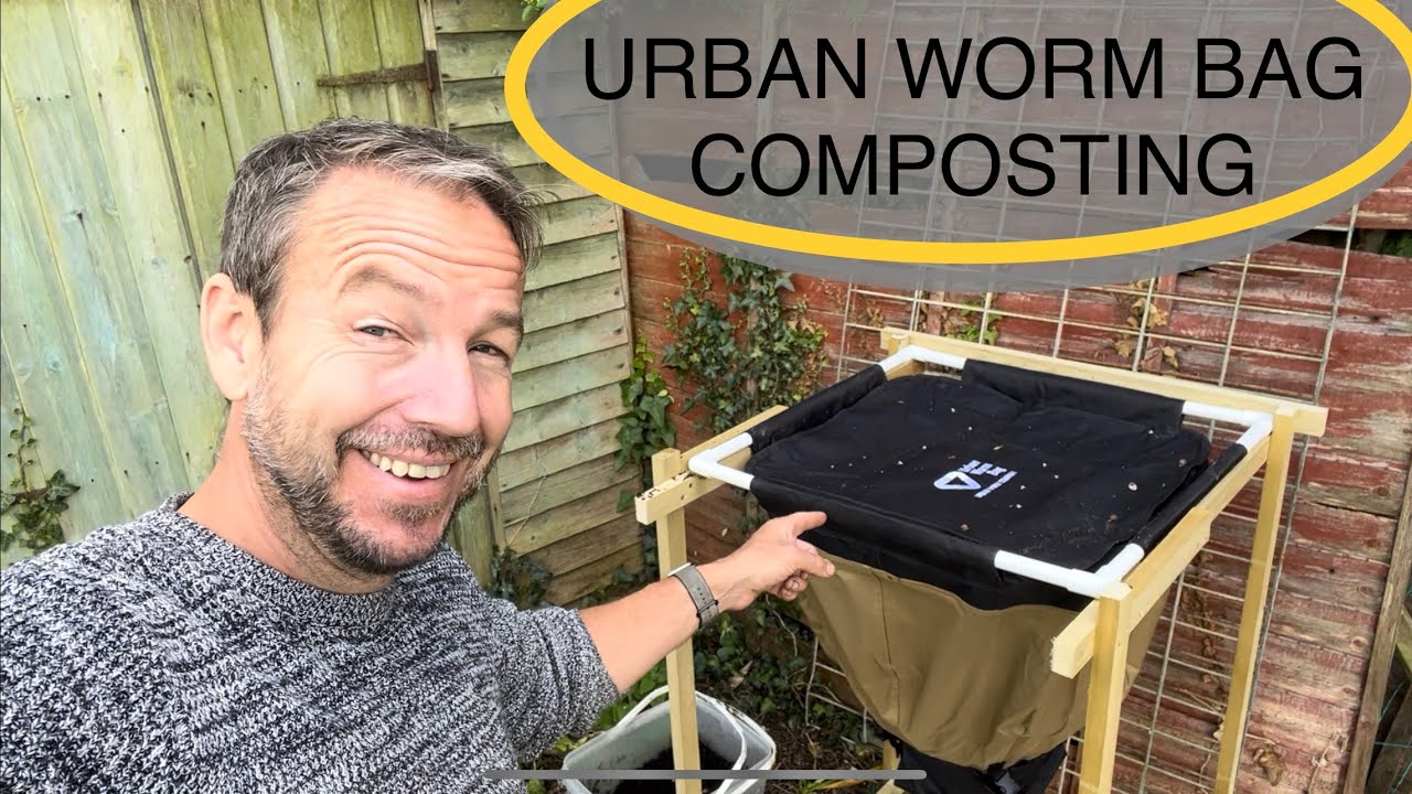 Vermicomposting with the urban worm bag | Harvesting worms | Big scale ...