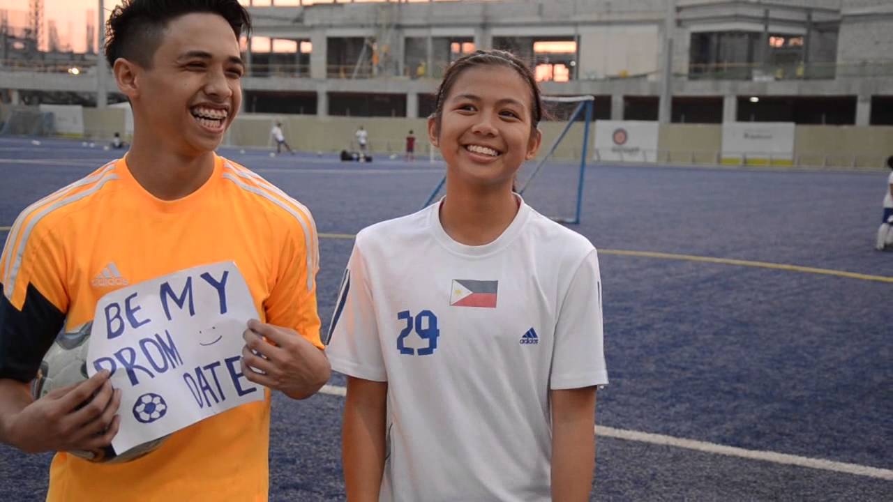 Pitch Blue PROMposal - YouTube
