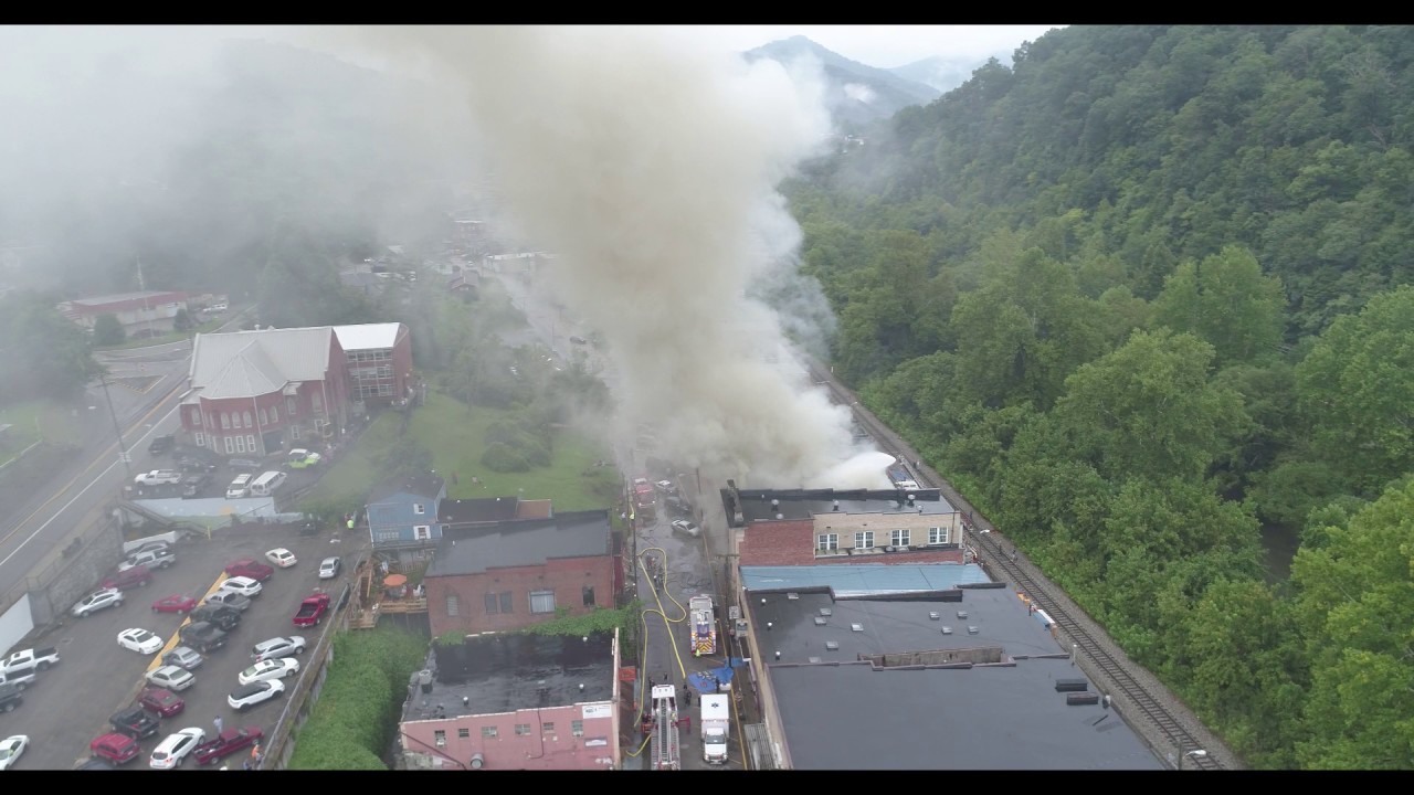 Madison, WV. Main street Structure Fire - YouTube