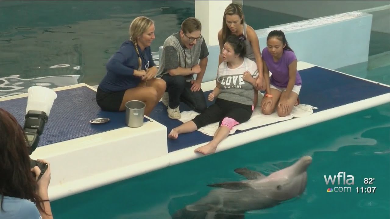 Queena Phu, survivor of Bloomingdale attack, visits CMA's Winter and ...