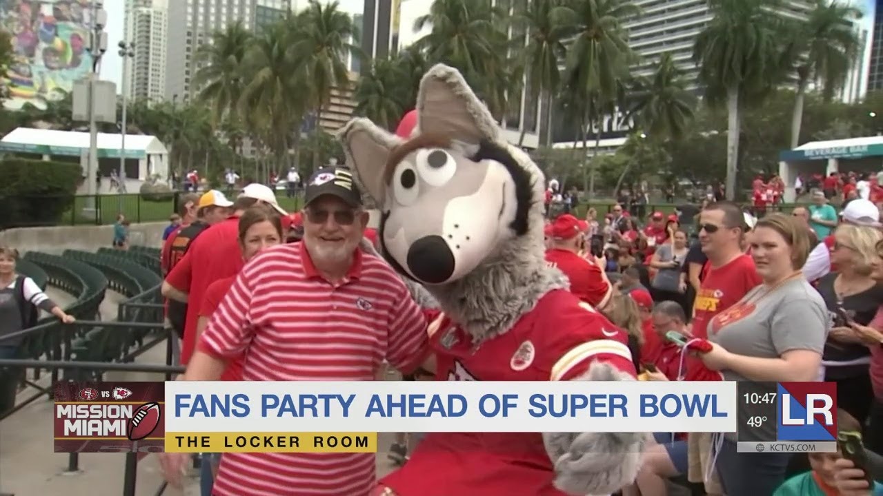 Chiefs fans gather in Fort Lauderdale for pep rally - YouTube