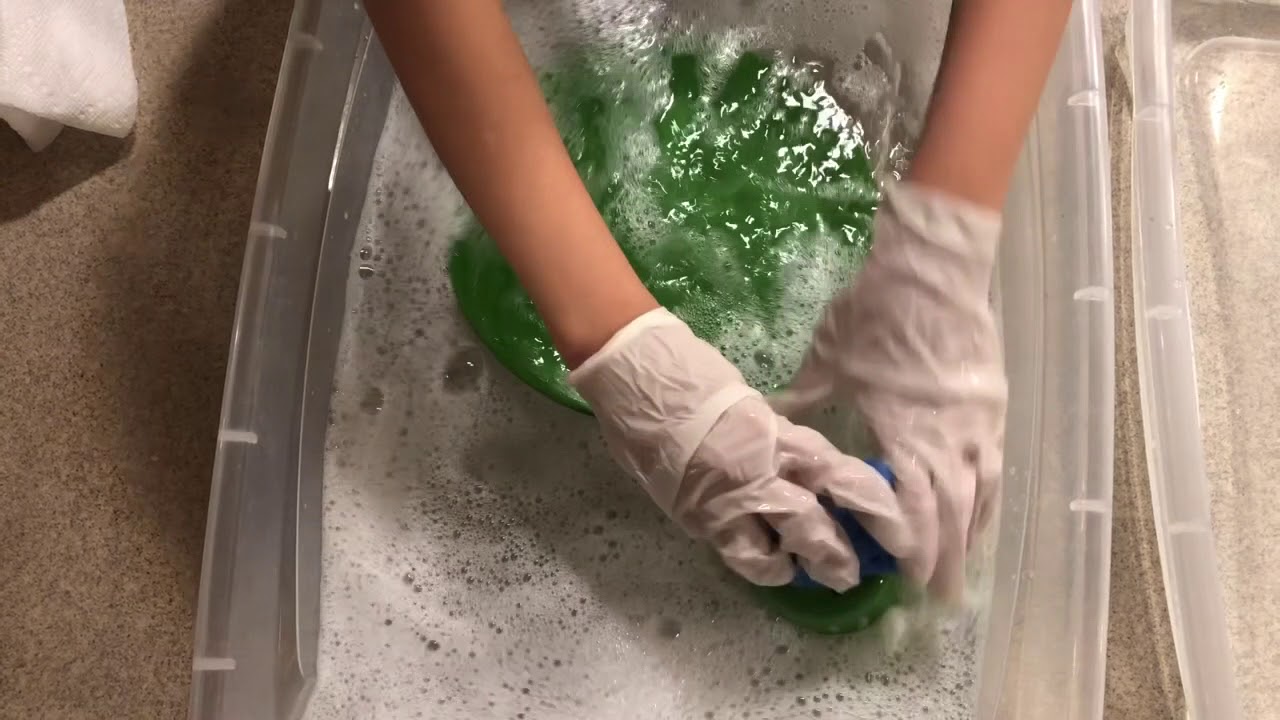 Cleaning Dishes at Camp the Girl Scout Way - YouTube