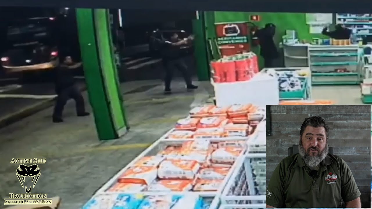 Brazilian Officers Quickly Respond To Store Robbery - YouTube
