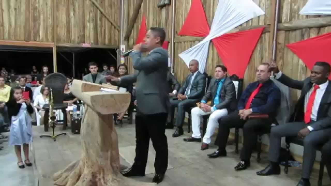 Cantor Samuel Simoes - Vigília das Palmeiras - YouTube