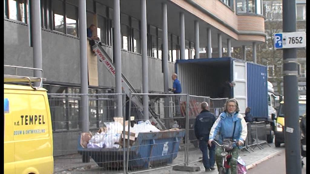 LOOK nieuws: Verhuizing afdeling werk en inkomen - YouTube