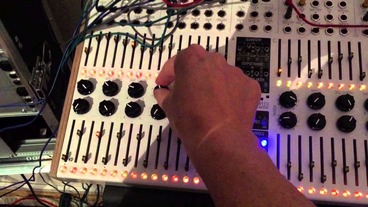Very first steps with the Koma Komplex sequencer - YouTube