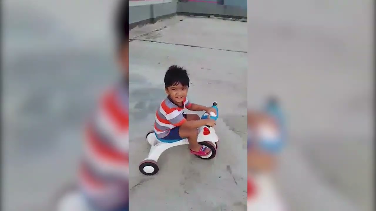 baby play cycle - YouTube