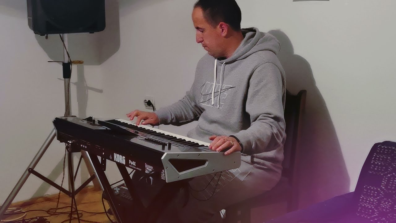 Crna zeno sa ocima plavim // COVER KORG PA4X - YouTube Music